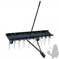 Garten Vertikutierer, Moosentferner oder Entmooser als Federzinken ...